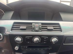 Black BMW 520 2008 in Kaunas, with an engine capacity of 2.00 L and mileage of 304 thousand km for 5990 €, photo 16 on AUTOMOTO.COM.LV