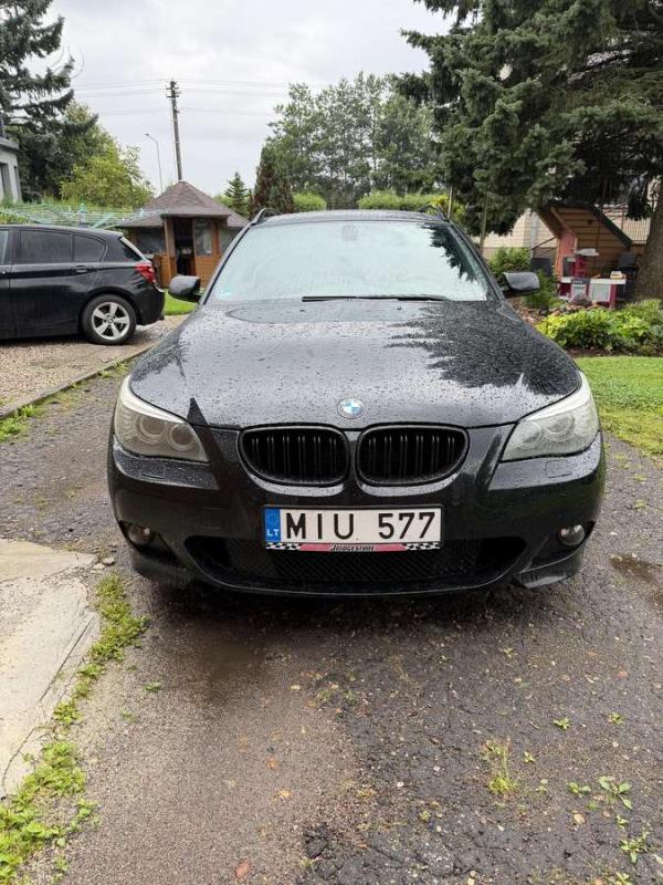 Melns BMW 520 2008 Kauņa, ar dzinēja tilpumu 2.00 L un nobraukumu 340 tūkst. km par 4200 €, foto 6 vietnē AUTOMOTO.COM.LV