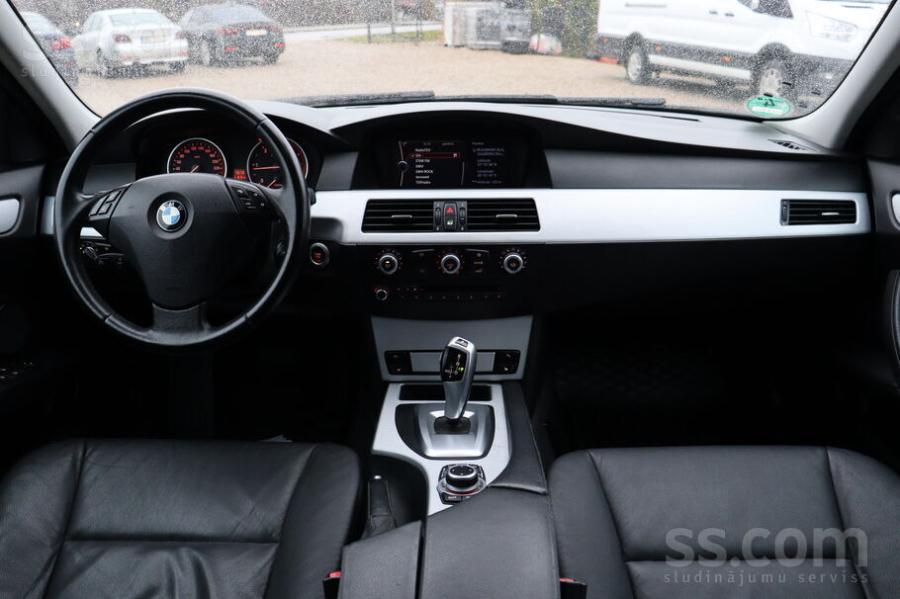 Black BMW 520 2009 in Gulbene, with an engine capacity of 2.00 L and mileage of 272 thousand km for 6990 €, photo 11 on AUTOMOTO.COM.LV