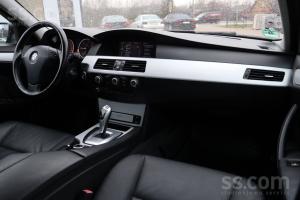 Black BMW 520 2009 in Gulbene, with an engine capacity of 2.00 L and mileage of 272 thousand km for 6990 €, photo 12 on AUTOMOTO.COM.LV
