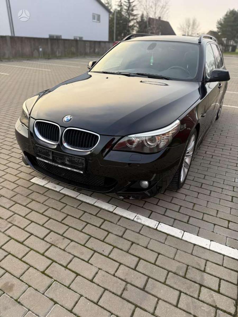Black BMW 520 2009 in Vilkaviskis, with an engine capacity of 2.00 L and mileage of 315 thousand km for 4950 €, photo 16 on AUTOMOTO.COM.LV