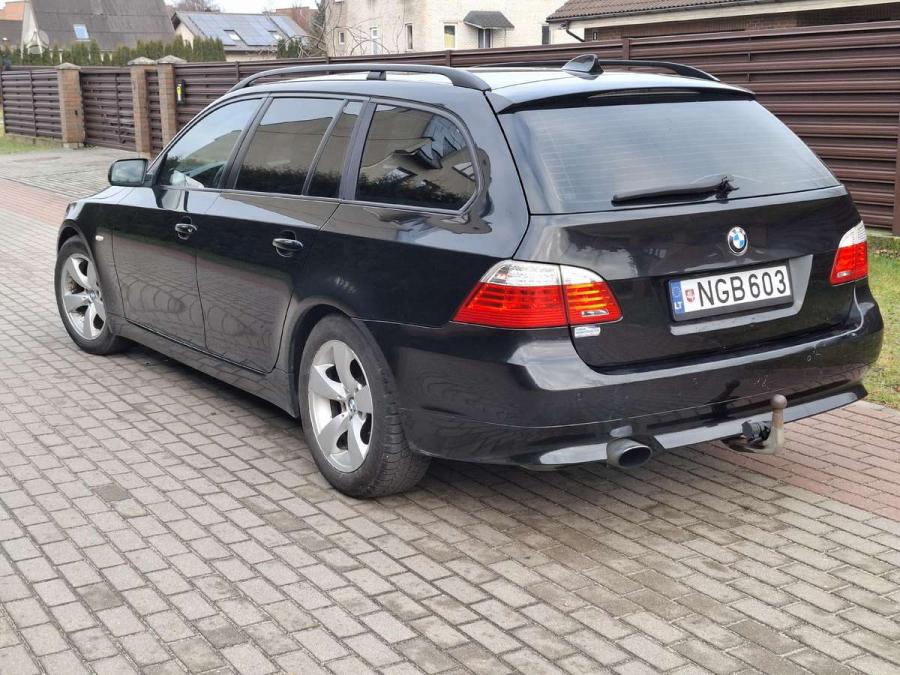 Melns BMW 520 2009 Pakruojis, ar dzinēja tilpumu 2.00 L un nobraukumu 318 tūkst. km par 4200 €, foto 3 vietnē AUTOMOTO.COM.LV