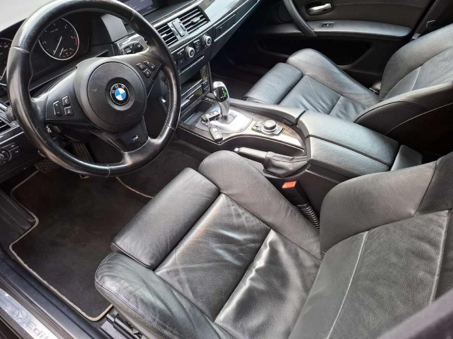 Melns BMW 520 2009 Pakruojis, ar dzinēja tilpumu 2.00 L un nobraukumu 318 tūkst. km par 4200 €, foto 7 vietnē AUTOMOTO.COM.LV