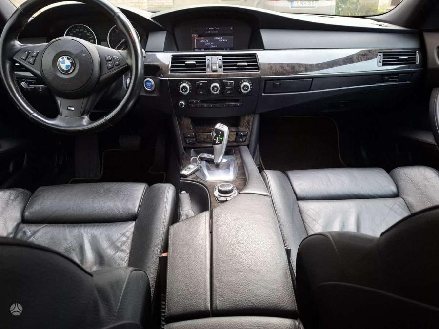 Melns BMW 520 2009 Pakruojis, ar dzinēja tilpumu 2.00 L un nobraukumu 318 tūkst. km par 4200 €, foto 13 vietnē AUTOMOTO.COM.LV