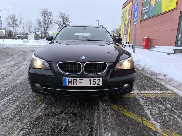 Black BMW 520 2009 in Kaunas, with an engine capacity of 2.00 L and mileage of 339 thousand km for 4800 €, photo 1 on AUTOMOTO.COM.LV