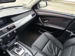 Melns BMW 520 2009 Kauņa, ar dzinēja tilpumu 2.00 L un nobraukumu 339 tūkst. km par 4800 €, foto 7 vietnē AUTOMOTO.COM.LV