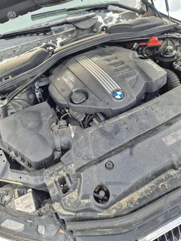 Melns BMW 520 2009 Vilkaviškis, ar dzinēja tilpumu 0.00 L un nobraukumu 402 tūkst. km par 4500 €, foto 8 vietnē AUTOMOTO.COM.LV