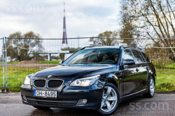 Black BMW 520 2009 in Riga, with an engine capacity of 2.00 L and mileage of 283 thousand km for 6590 €, photo 1 on AUTOMOTO.COM.LV