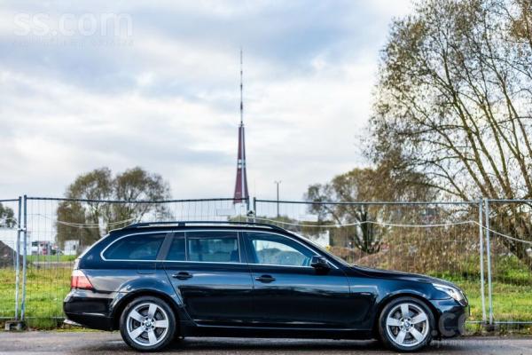 Black BMW 520 2009 in Riga, with an engine capacity of 2.00 L and mileage of 283 thousand km for 6590 €, photo 5 on AUTOMOTO.COM.LV