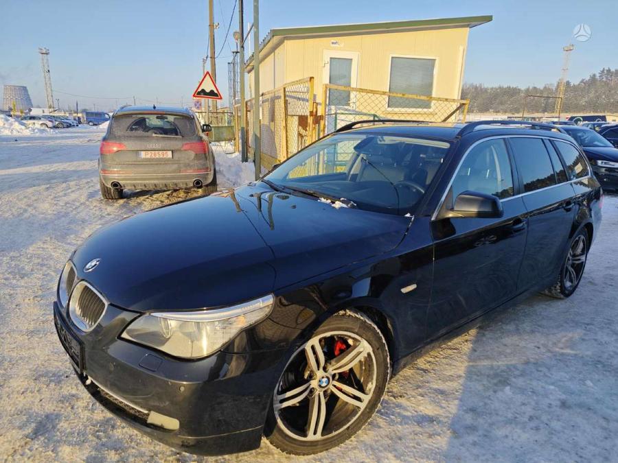 Black BMW 520 2009 in Vilnius, with an engine capacity of 2.99 L and mileage of 336 thousand km for 3750 €, photo 11 on AUTOMOTO.COM.LV