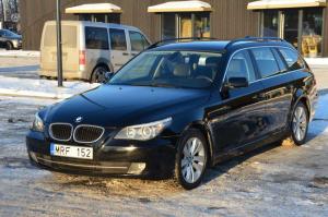 Black BMW 520 2009 in Siauliai, with an engine capacity of 2.00 L and mileage of 320 thousand km for 3900 €, photo  on AUTOMOTO.COM.LV