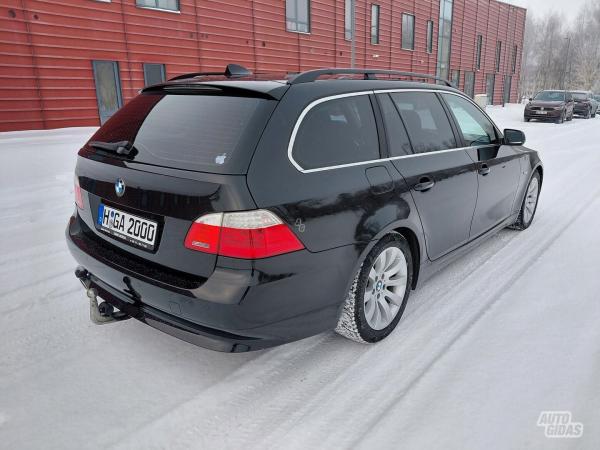 Black BMW 520 2009 in Vilkaviskis, with an engine capacity of 2.00 L and mileage of 415 thousand km for 3950 €, photo 8 on AUTOMOTO.COM.LV