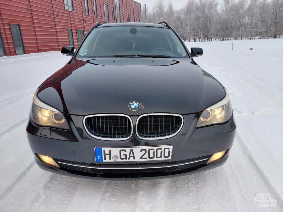 Black BMW 520 2009 in Vilkaviskis, with an engine capacity of 2.00 L and mileage of 415 thousand km for 3950 €, photo 10 on AUTOMOTO.COM.LV