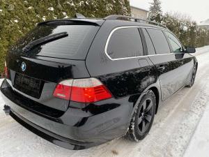 Black BMW 520 2009 in Kaunas, with an engine capacity of 2.00 L and mileage of 318 thousand km for 3800 €, photo 3 on AUTOMOTO.COM.LV