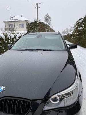 Black BMW 520 2009 in Kaunas, with an engine capacity of 2.00 L and mileage of 318 thousand km for 3800 €, photo 9 on AUTOMOTO.COM.LV