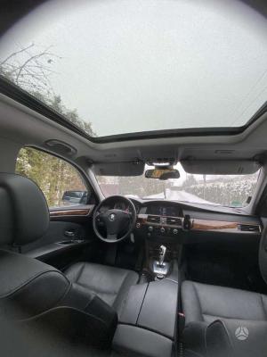 Black BMW 520 2009 in Kaunas, with an engine capacity of 2.00 L and mileage of 318 thousand km for 3800 €, photo 19 on AUTOMOTO.COM.LV