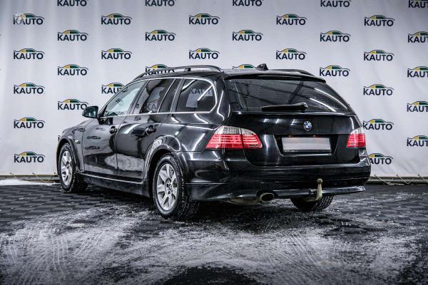 Melns BMW 520 2009 Kauņa, ar dzinēja tilpumu 2.00 L un nobraukumu 262 tūkst. km par 6590 €, foto 4 vietnē AUTOMOTO.COM.LV