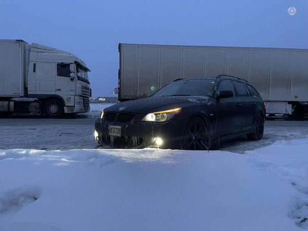 Black BMW 520 2009 in Kaunas, with an engine capacity of 2.00 L and mileage of 380 thousand km for 5200 €, photo 1 on AUTOMOTO.COM.LV