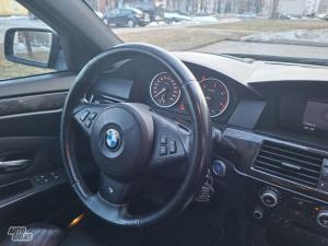 Black BMW 520 2009 in Silute, with an engine capacity of 2.00 L and mileage of 312 thousand km for 4300 €, photo 21 on AUTOMOTO.COM.LV