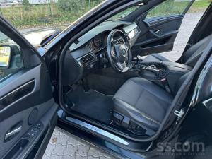 Black BMW 520 2009 in Riga, with an engine capacity of 2.00 L and mileage of 0 thousand km for 3950 €, photo 19 on AUTOMOTO.COM.LV