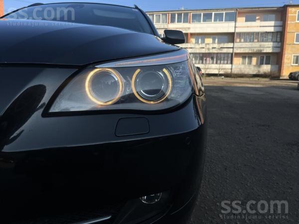 Melns BMW 520 2009 Bauska, ar dzinēja tilpumu 2.00 L un nobraukumu 370 tūkst. km par 3499 €, foto 4 vietnē AUTOMOTO.COM.LV