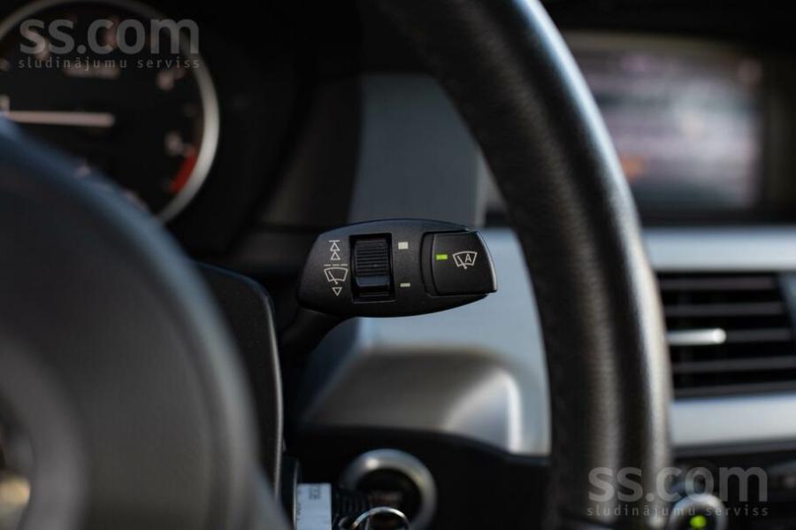 Melns BMW 520 2009 Rīga, ar dzinēja tilpumu 2.00 L un nobraukumu 283 tūkst. km par 6590 €, foto 19 vietnē AUTOMOTO.COM.LV