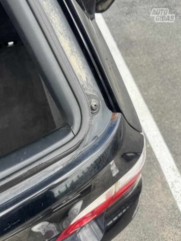 Black BMW 520 2009 in Vilnius, with an engine capacity of 2.00 L and mileage of 312 thousand km for 3500 €, photo 8 on AUTOMOTO.COM.LV