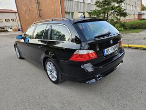 Black BMW 520 2009 in Jekabpils, with an engine capacity of 2.00 L and mileage of 329 thousand km for 4990 €, photo 10 on AUTOMOTO.COM.LV