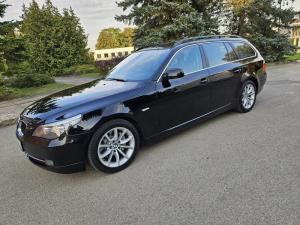 Black BMW 520 2009 in Jekabpils, with an engine capacity of 2.00 L and mileage of 329 thousand km for 4990 €, photo 13 on AUTOMOTO.COM.LV