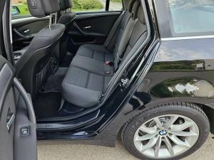 Black BMW 520 2009 in Jekabpils, with an engine capacity of 2.00 L and mileage of 329 thousand km for 4990 €, photo 18 on AUTOMOTO.COM.LV