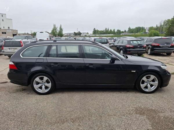 Black BMW 520 2009 in Utena, with an engine capacity of 2.00 L and mileage of 330 thousand km for 3650 €, photo 4 on AUTOMOTO.COM.LV