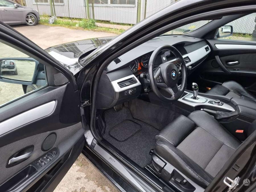 Melns BMW 520 2009 Utena, ar dzinēja tilpumu 2.00 L un nobraukumu 330 tūkst. km par 3650 €, foto 15 vietnē AUTOMOTO.COM.LV