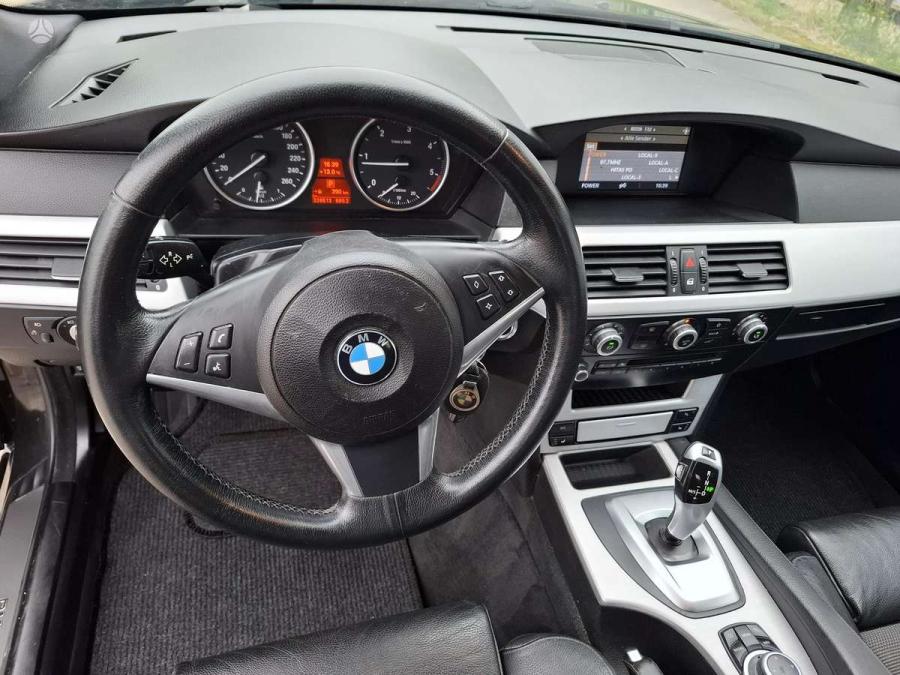 Melns BMW 520 2009 Utena, ar dzinēja tilpumu 2.00 L un nobraukumu 330 tūkst. km par 3650 €, foto 16 vietnē AUTOMOTO.COM.LV