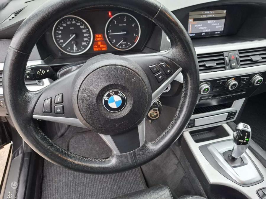 Melns BMW 520 2009 Utena, ar dzinēja tilpumu 2.00 L un nobraukumu 330 tūkst. km par 3650 €, foto 20 vietnē AUTOMOTO.COM.LV