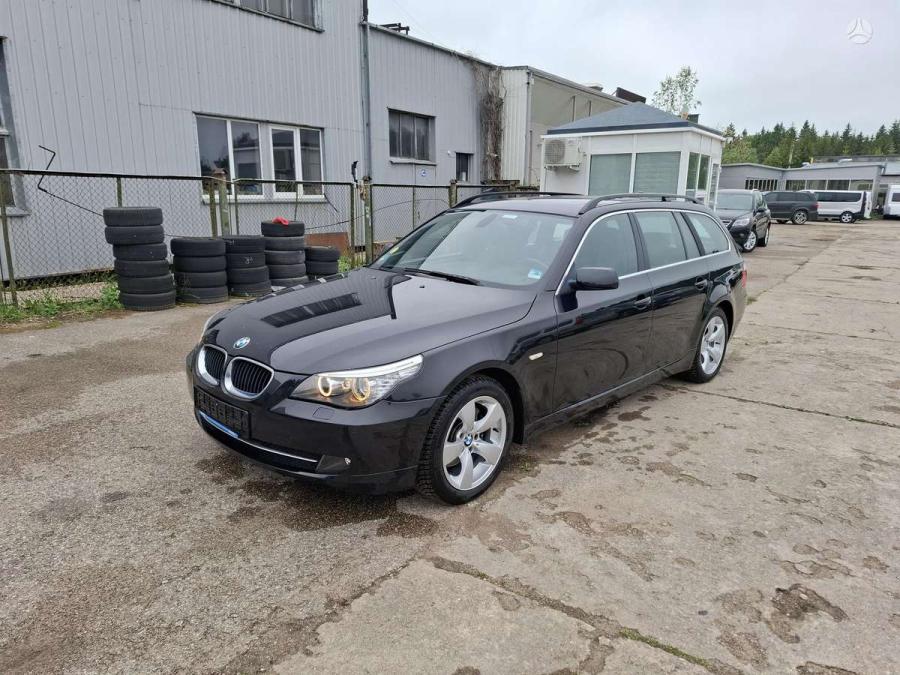 Melns BMW 520 2009 Utena, ar dzinēja tilpumu 2.00 L un nobraukumu 330 tūkst. km par 3650 €, foto 22 vietnē AUTOMOTO.COM.LV