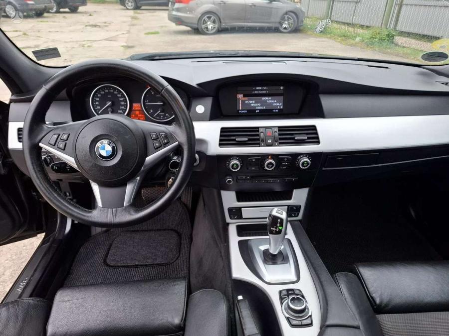 Melns BMW 520 2009 Utena, ar dzinēja tilpumu 2.00 L un nobraukumu 330 tūkst. km par 3650 €, foto 28 vietnē AUTOMOTO.COM.LV