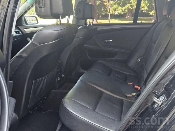 Melns BMW 520 2009 Jelgava, ar dzinēja tilpumu 2.00 L un nobraukumu 300 tūkst. km par 3900 €, foto 9 vietnē AUTOMOTO.COM.LV