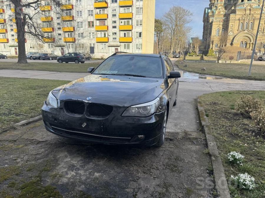 Melns BMW 520 2009 Liepāja, ar dzinēja tilpumu 2.00 L un nobraukumu 290 tūkst. km par 2900 €, foto 1 vietnē AUTOMOTO.COM.LV