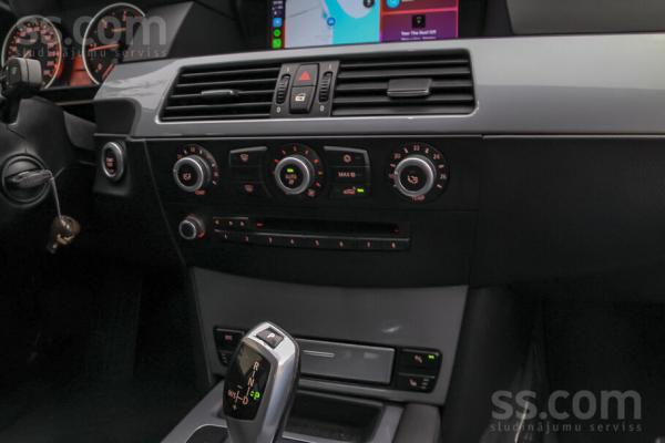 Melns BMW 520 2009 Liepāja, ar dzinēja tilpumu 2.00 L un nobraukumu 290 tūkst. km par 2900 €, foto 3 vietnē AUTOMOTO.COM.LV