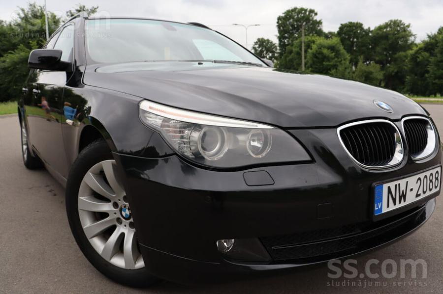 Black BMW 520 2009 in Riga, with an engine capacity of 2.00 L and mileage of 300 thousand km for 4490 €, photo 4 on AUTOMOTO.COM.LV