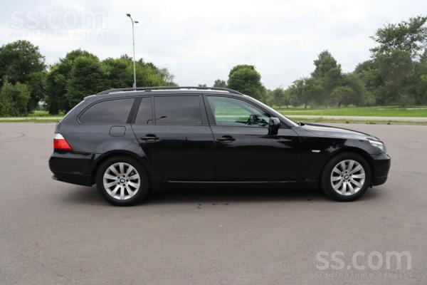 Black BMW 520 2009 in Riga, with an engine capacity of 2.00 L and mileage of 300 thousand km for 4490 €, photo 6 on AUTOMOTO.COM.LV