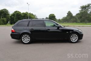 Black BMW 520 2009 in Riga, with an engine capacity of 2.00 L and mileage of 300 thousand km for 4490 €, photo 7 on AUTOMOTO.COM.LV