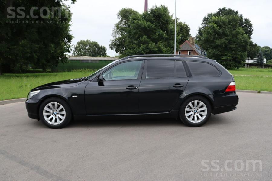 Black BMW 520 2009 in Riga, with an engine capacity of 2.00 L and mileage of 300 thousand km for 4490 €, photo 8 on AUTOMOTO.COM.LV