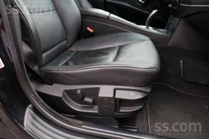Black BMW 520 2009 in Riga, with an engine capacity of 2.00 L and mileage of 300 thousand km for 4490 €, photo 13 on AUTOMOTO.COM.LV
