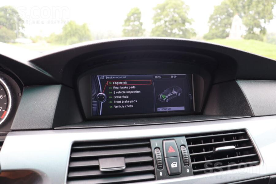Black BMW 520 2009 in Riga, with an engine capacity of 2.00 L and mileage of 300 thousand km for 4490 €, photo 19 on AUTOMOTO.COM.LV