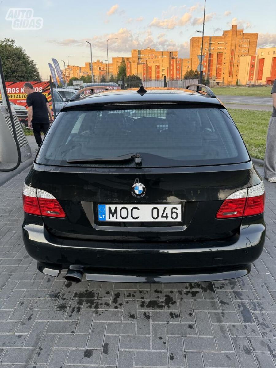 Black BMW 520 2009 in Kaunas, with an engine capacity of 2.00 L and mileage of 310 thousand km for 3400 €, photo 3 on AUTOMOTO.COM.LV