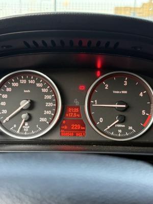 Black BMW 520 2009 in Kaunas, with an engine capacity of 2.00 L and mileage of 310 thousand km for 3400 €, photo 8 on AUTOMOTO.COM.LV