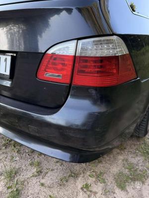 Black BMW 520 2009 in Vilnius, with an engine capacity of 2.00 L and mileage of 300 thousand km for 3500 €, photo 15 on AUTOMOTO.COM.LV
