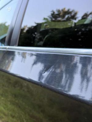 Black BMW 520 2009 in Vilnius, with an engine capacity of 2.00 L and mileage of 300 thousand km for 3500 €, photo 19 on AUTOMOTO.COM.LV