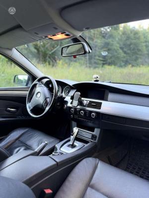 Black BMW 520 2009 in Vilnius, with an engine capacity of 2.00 L and mileage of 300 thousand km for 3500 €, photo 21 on AUTOMOTO.COM.LV